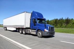 Dry Van Shipping: 7 Facts | Nebraska Warehouse | Omaha